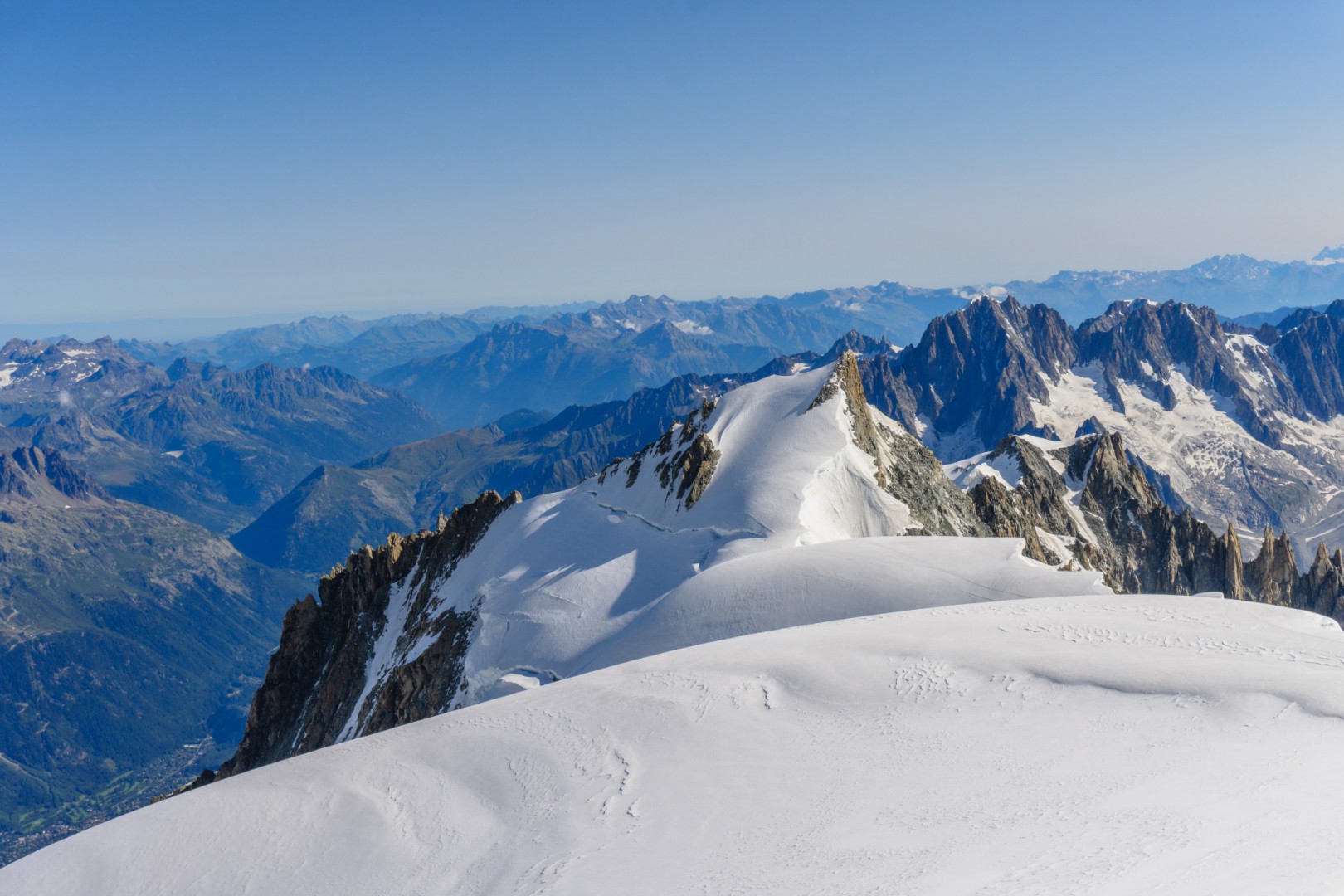 Mont Blanc via Cosmiques Route auf den höchsten Berg der Alpen
