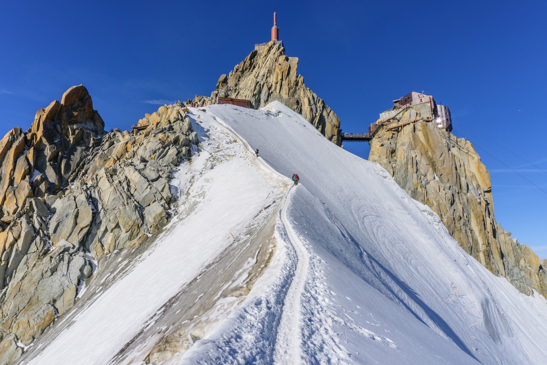 Mont Blanc via Cosmiques Route auf den höchsten Berg der Alpen